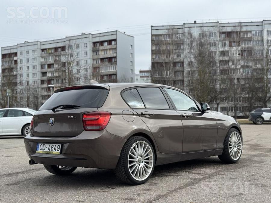 Brūns BMW 118 2014 Rīga, ar dzinēja tilpumu 2.00 L un nobraukumu 224 tūkst. km par 8900 €, foto 5 vietnē AUTOMOTO.COM.LV