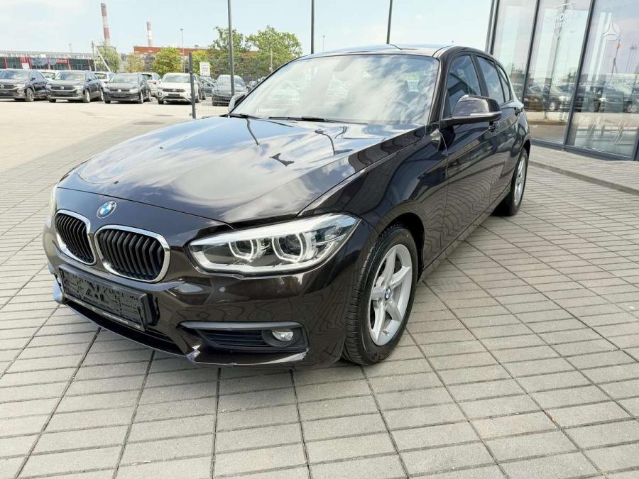 Brown BMW 118 2017 in Kaunas, with an engine capacity of 1.50 L and mileage of 177 thousand km for 9500 €, photo 1 on AUTOMOTO.COM.LV