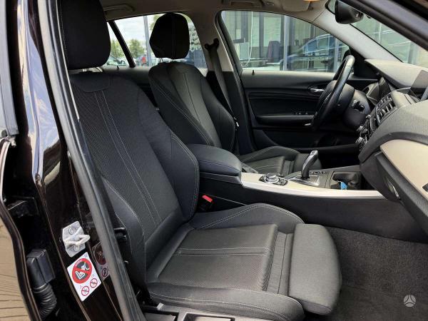 Brūns BMW 118 2017 Kauņa, ar dzinēja tilpumu 1.50 L un nobraukumu 177 tūkst. km par 9500 €, foto 9 vietnē AUTOMOTO.COM.LV