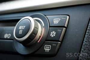 BMW 118 2009 in Riga, with an engine capacity of 2.00 L and mileage of 260 thousand km for 3490 €, photo 9 on AUTOMOTO.COM.LV