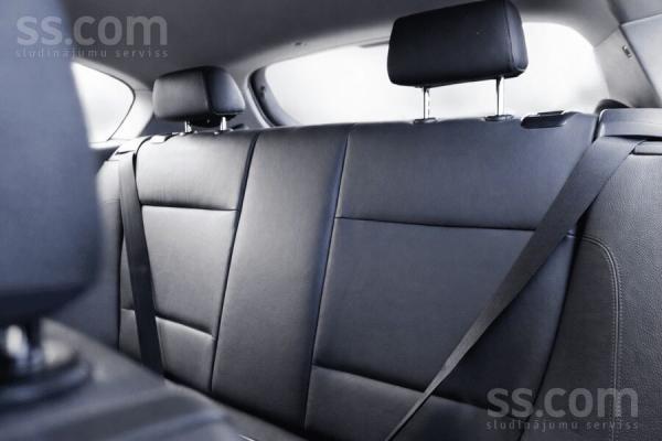 BMW 118 2009 in Riga, with an engine capacity of 2.00 L and mileage of 260 thousand km for 3490 €, photo 10 on AUTOMOTO.COM.LV