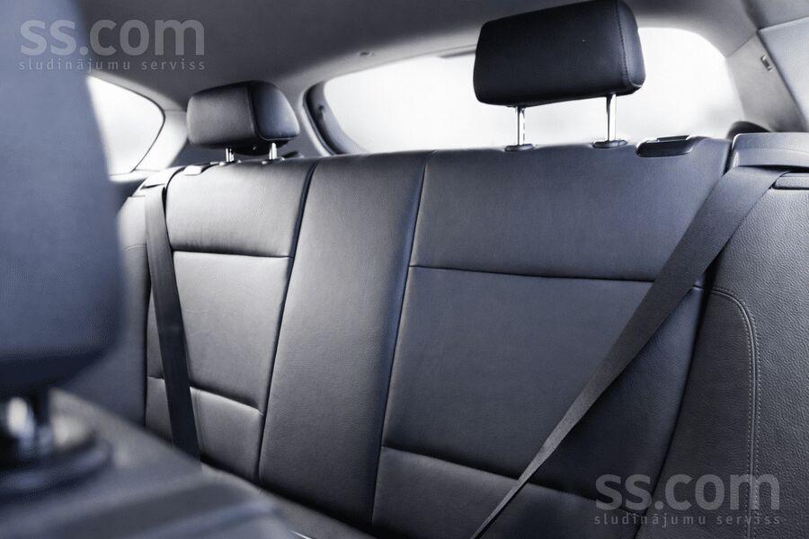 BMW 118 2009 in Riga, with an engine capacity of 2.00 L and mileage of 260 thousand km for 3490 €, photo 11 on AUTOMOTO.COM.LV