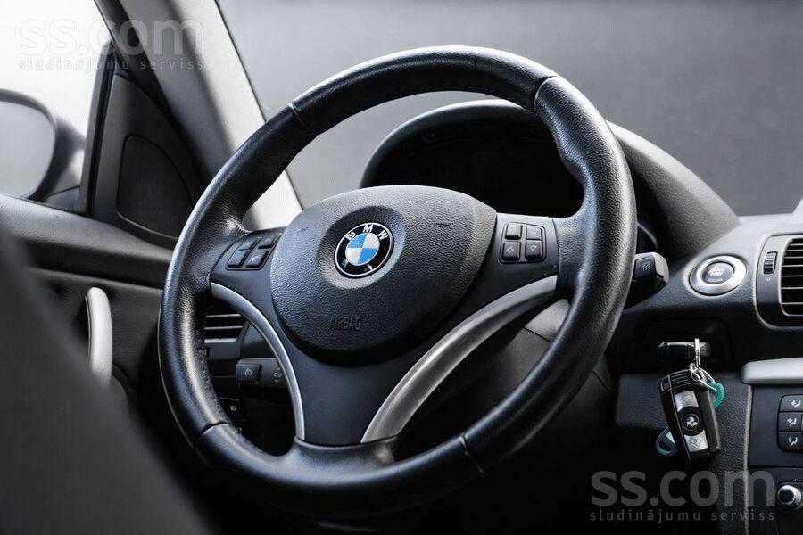 BMW 118 2009 in Riga, with an engine capacity of 2.00 L and mileage of 260 thousand km for 3490 €, photo 12 on AUTOMOTO.COM.LV