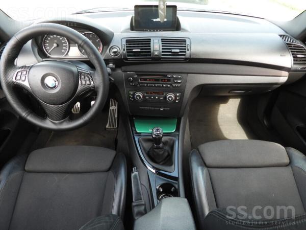 Green BMW 118 2008 in Riga, with an engine capacity of 2.00 L and mileage of 306 thousand km for 6500 €, photo 10 on AUTOMOTO.COM.LV