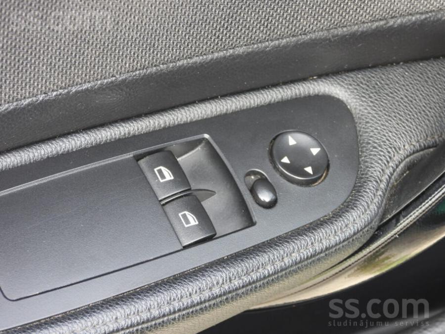 Zaļš BMW 118 2008 Rīga, ar dzinēja tilpumu 2.00 L un nobraukumu 306 tūkst. km par 6500 €, foto 17 vietnē AUTOMOTO.COM.LV