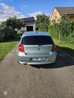 Green BMW 118 2007 in Utena, with an engine capacity of 2.00 L and mileage of 317 thousand km for 3000 €, photo 4 on AUTOMOTO.COM.LV