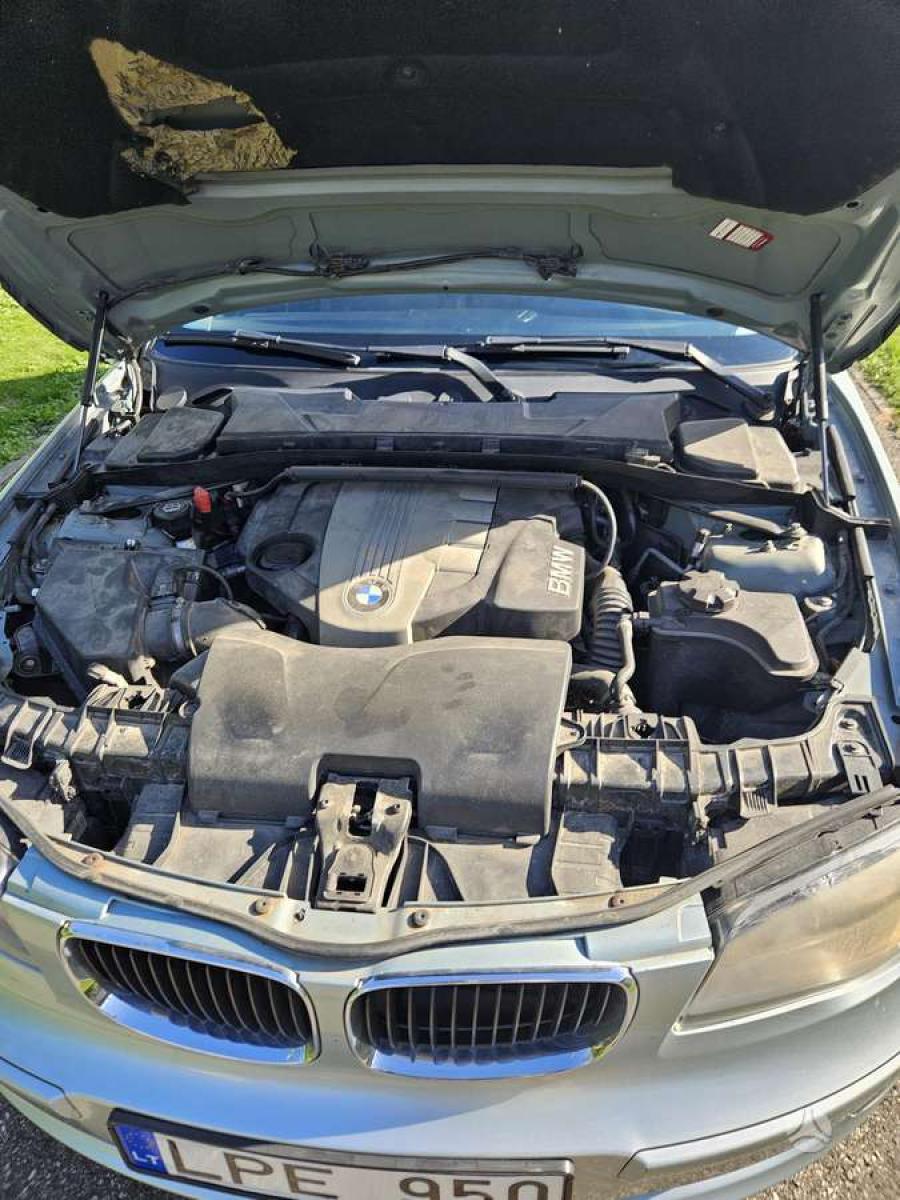 Green BMW 118 2007 in Utena, with an engine capacity of 2.00 L and mileage of 317 thousand km for 3000 €, photo 12 on AUTOMOTO.COM.LV