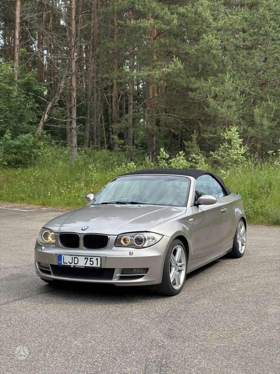 Pelēks BMW 118 2008 Viļņa, ar dzinēja tilpumu 2.00 L un nobraukumu 211 tūkst. km par 5200 €, foto 3 vietnē AUTOMOTO.COM.LV