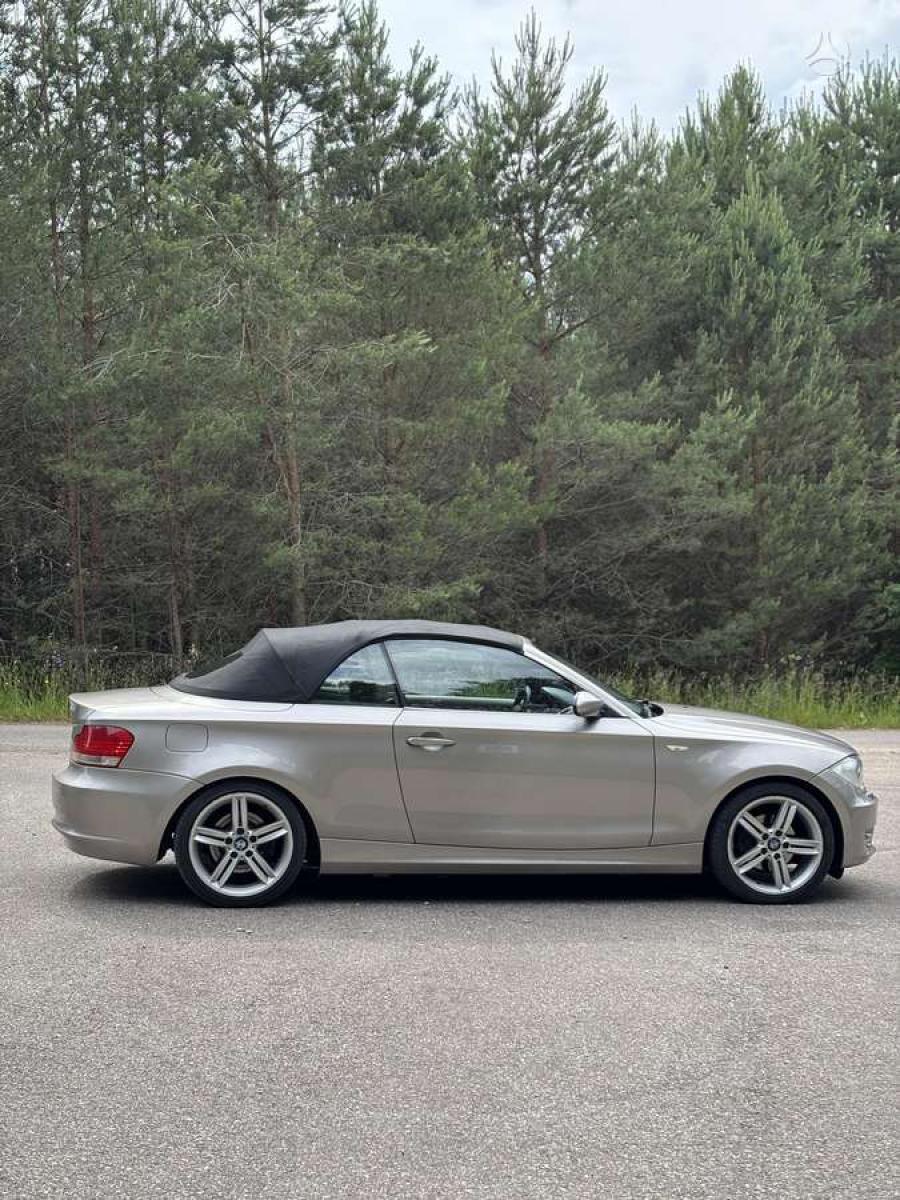 Pelēks BMW 118 2008 Viļņa, ar dzinēja tilpumu 2.00 L un nobraukumu 211 tūkst. km par 5200 €, foto 6 vietnē AUTOMOTO.COM.LV