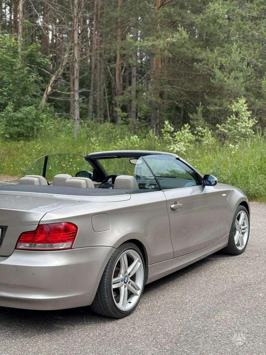 Pelēks BMW 118 2008 Viļņa, ar dzinēja tilpumu 2.00 L un nobraukumu 211 tūkst. km par 5200 €, foto 12 vietnē AUTOMOTO.COM.LV