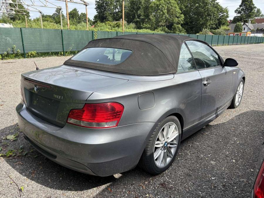 Grey BMW 118 2009 in Riga, with an engine capacity of 2.00 L and mileage of 196 thousand km for 2000 €, photo 3 on AUTOMOTO.COM.LV