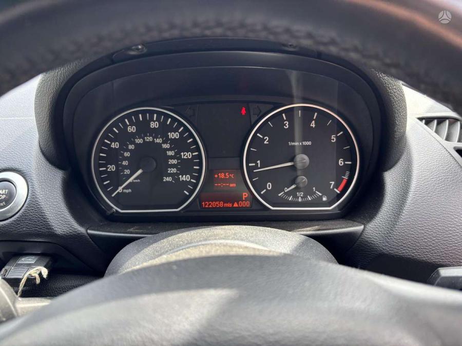 Grey BMW 118 2009 in Riga, with an engine capacity of 2.00 L and mileage of 196 thousand km for 2000 €, photo 10 on AUTOMOTO.COM.LV