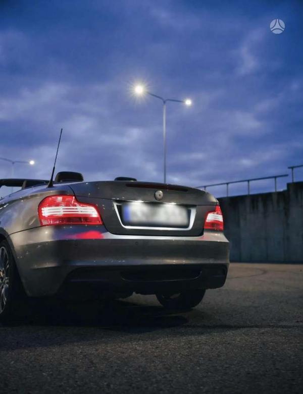 Grey BMW 118 2010 in Vilnius, with an engine capacity of 2.00 L and mileage of 193 thousand km for 5600 €, photo 7 on AUTOMOTO.COM.LV