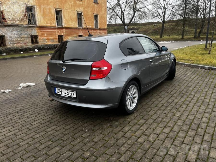 Grey BMW 118 2008 in Daugavpils, with an engine capacity of 2.00 L and mileage of 281 thousand km for 3450 €, photo 5 on AUTOMOTO.COM.LV