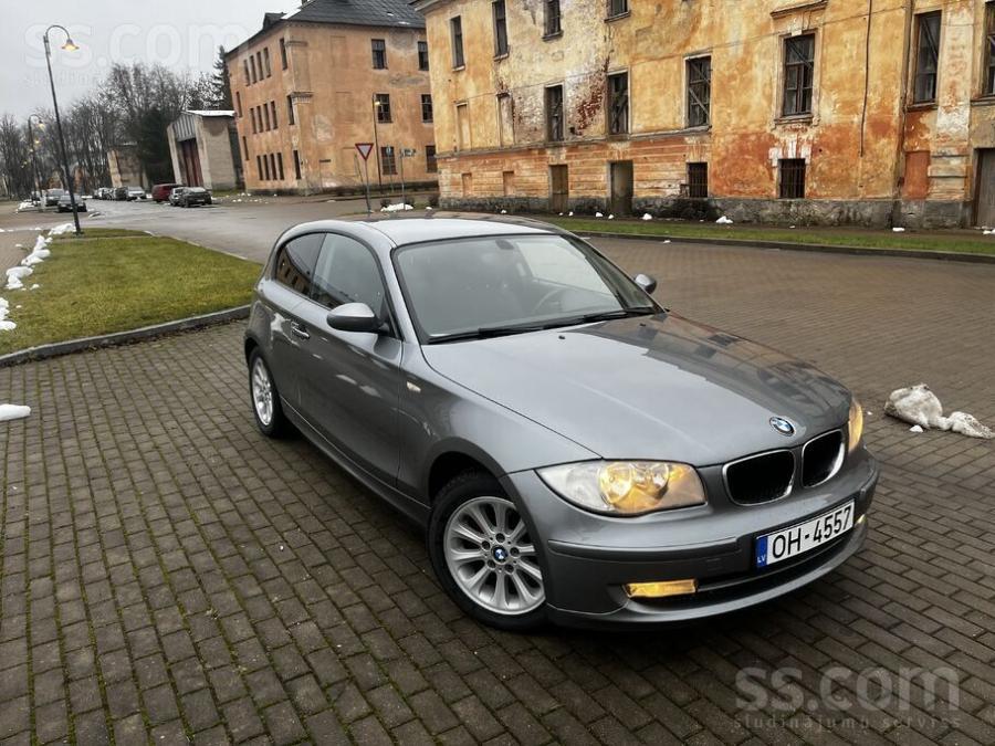 Grey BMW 118 2008 in Daugavpils, with an engine capacity of 2.00 L and mileage of 281 thousand km for 3450 €, photo 7 on AUTOMOTO.COM.LV