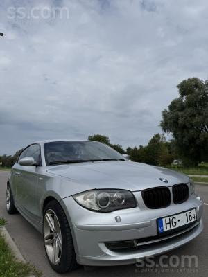 Pelēks BMW 118 2008 Rīga, ar dzinēja tilpumu 2.00 L un nobraukumu 271 tūkst. km par 3600 €, foto  vietnē AUTOMOTO.COM.LV