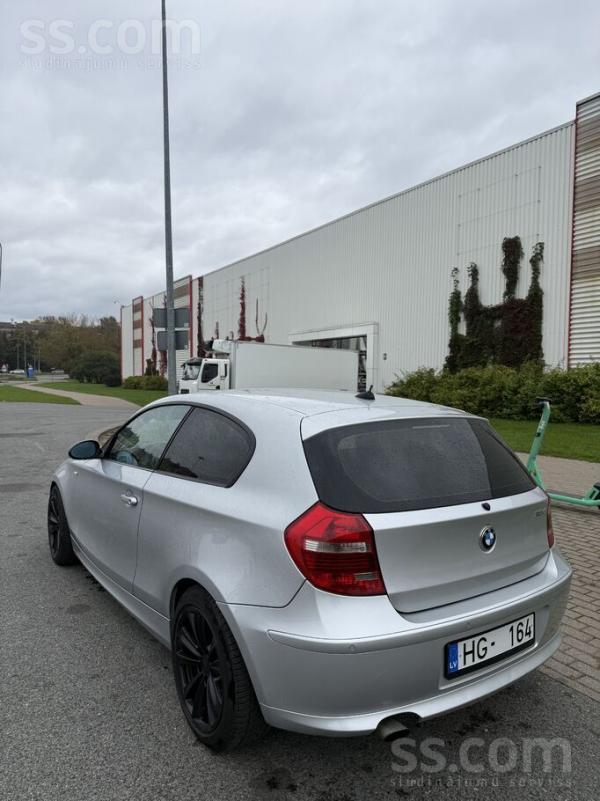 Pelēks BMW 118 2008 Rīga, ar dzinēja tilpumu 2.00 L un nobraukumu 275 tūkst. km par 3150 €, foto 4 vietnē AUTOMOTO.COM.LV