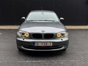 Grey BMW 118 2009 in Jelgava, with an engine capacity of 2.00 L and mileage of 285 thousand km for 2995 €, photo 3 on AUTOMOTO.COM.LV