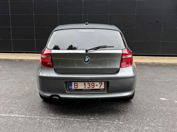 Pelēks BMW 118 2009 Jelgava, ar dzinēja tilpumu 2.00 L un nobraukumu 285 tūkst. km par 2995 €, foto 5 vietnē AUTOMOTO.COM.LV