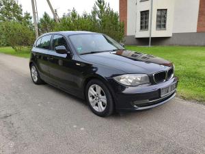 Grey BMW 118 2010 in Panevezys, with an engine capacity of 2.00 L and mileage of 260 thousand km for 2700 €, photo 3 on AUTOMOTO.COM.LV