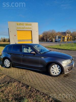 Pelēks BMW 118 2004 Liepāja, ar dzinēja tilpumu 2.00 L un nobraukumu 222 tūkst. km par 2800 €, foto 3 vietnē AUTOMOTO.COM.LV