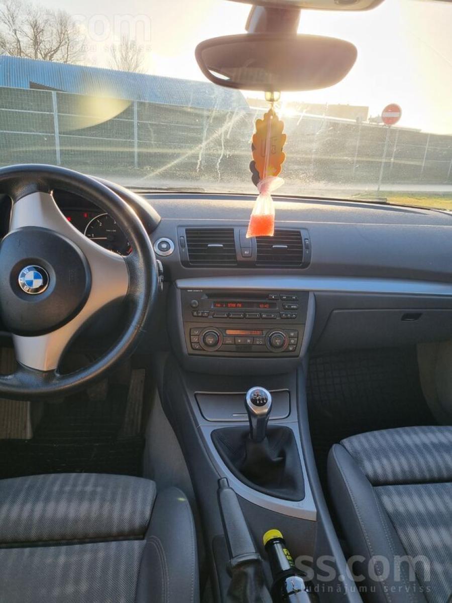 Pelēks BMW 118 2004 Liepāja, ar dzinēja tilpumu 2.00 L un nobraukumu 222 tūkst. km par 2800 €, foto 6 vietnē AUTOMOTO.COM.LV