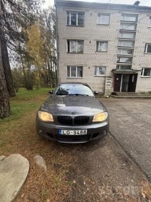 Pelēks BMW 118 2004 Rīga, ar dzinēja tilpumu 2.00 L un nobraukumu 416 tūkst. km par 1850 €, foto 1 vietnē AUTOMOTO.COM.LV
