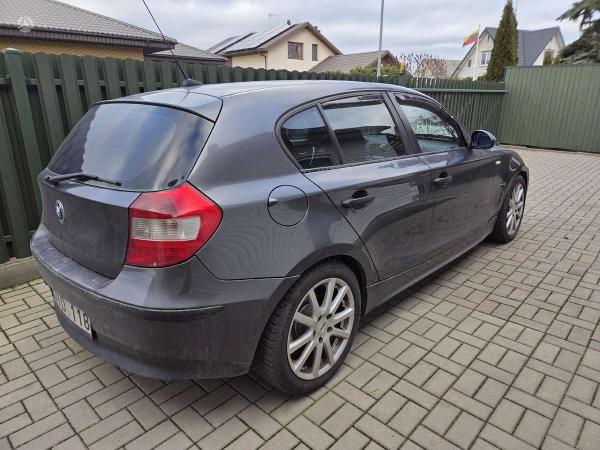 Pelēks BMW 118 2005 Marijampole, ar dzinēja tilpumu 2.00 L un nobraukumu 390 tūkst. km par 1599 €, foto 4 vietnē AUTOMOTO.COM.LV