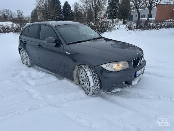 Grey BMW 118 2005 in Jonava, with an engine capacity of 2.00 L and mileage of 345 thousand km for 2500 €, photo 2 on AUTOMOTO.COM.LV