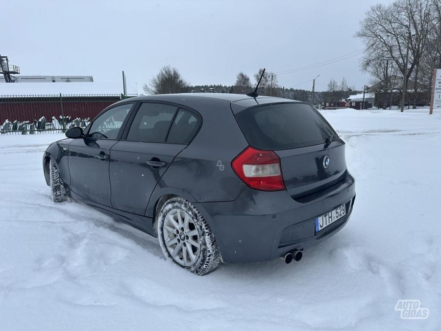 Pelēks BMW 118 2005 Jonava, ar dzinēja tilpumu 2.00 L un nobraukumu 345 tūkst. km par 2500 €, foto 4 vietnē AUTOMOTO.COM.LV