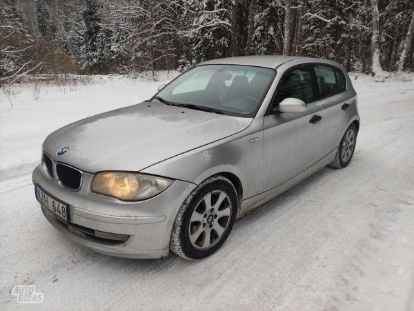 Grey BMW 118 2005 in Alytus, with an engine capacity of 2.00 L and mileage of 300 thousand km for 1000 €, photo 1 on AUTOMOTO.COM.LV