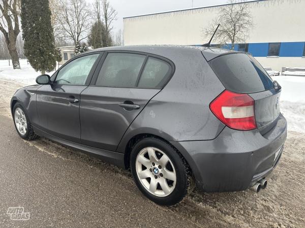 Grey BMW 118 2005 in Jonava, with an engine capacity of 2.00 L and mileage of 344 thousand km for 1999 €, photo 4 on AUTOMOTO.COM.LV