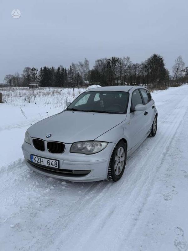 Pelēks BMW 118 2005 Kauņa, ar dzinēja tilpumu 0.00 L un nobraukumu 33 tūkst. km par 1100 €, foto 1 vietnē AUTOMOTO.COM.LV