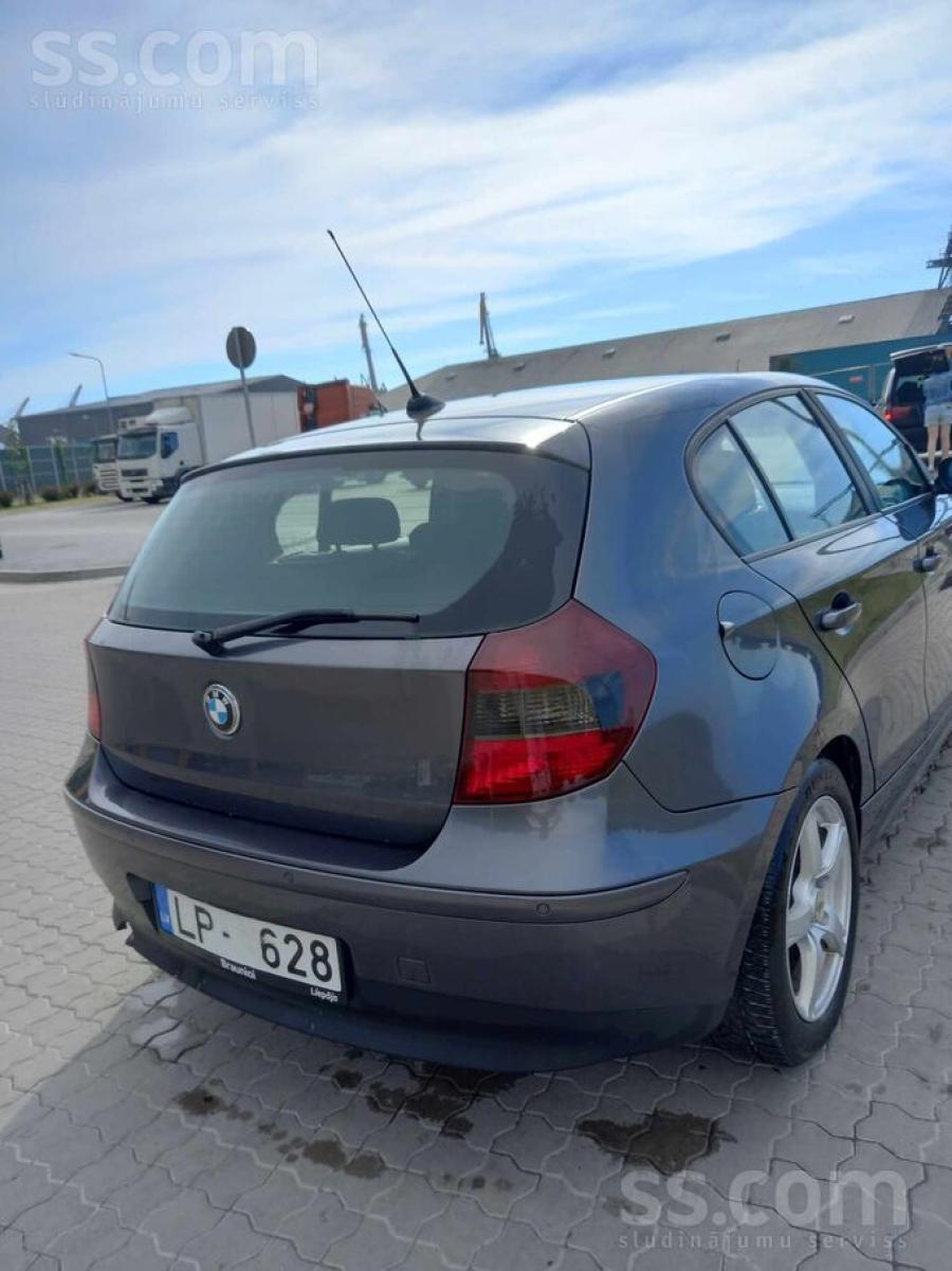 Pelēks BMW 118 2005 Liepāja, ar dzinēja tilpumu 2.00 L un nobraukumu 294 tūkst. km par 1650 €, foto 3 vietnē AUTOMOTO.COM.LV