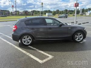 Grey BMW 118 2005 in Riga, with an engine capacity of 2.00 L and mileage of 231 thousand km for 2990 €, photo 7 on AUTOMOTO.COM.LV
