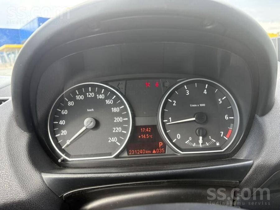 Grey BMW 118 2005 in Riga, with an engine capacity of 2.00 L and mileage of 231 thousand km for 2990 €, photo 11 on AUTOMOTO.COM.LV
