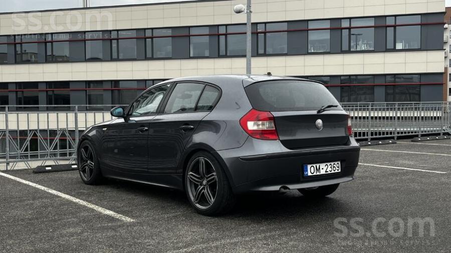 Pelēks BMW 118 2005 Rīga, ar dzinēja tilpumu 2.00 L un nobraukumu 331 tūkst. km par 2950 €, foto 3 vietnē AUTOMOTO.COM.LV