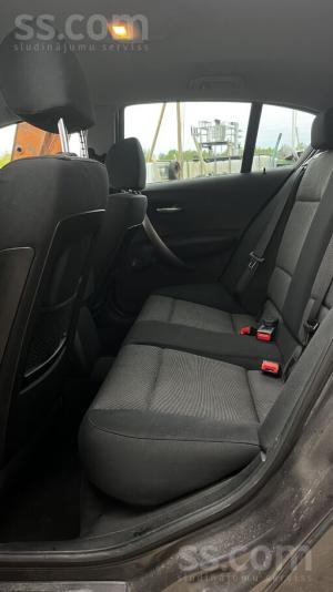 Pelēks BMW 118 2005 Rīga, ar dzinēja tilpumu 2.00 L un nobraukumu 331 tūkst. km par 2950 €, foto 9 vietnē AUTOMOTO.COM.LV
