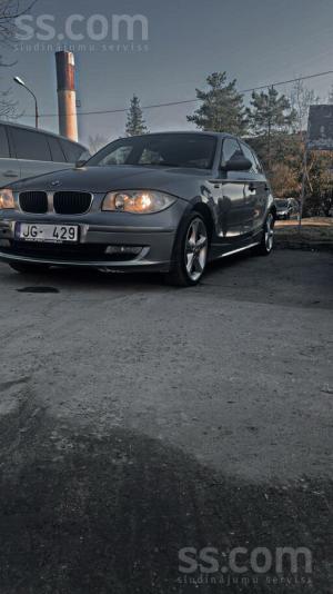 Pelēks BMW 118 2005 Daugavpils, ar dzinēja tilpumu 2.00 L un nobraukumu 441 tūkst. km par 2800 €, foto 5 vietnē AUTOMOTO.COM.LV