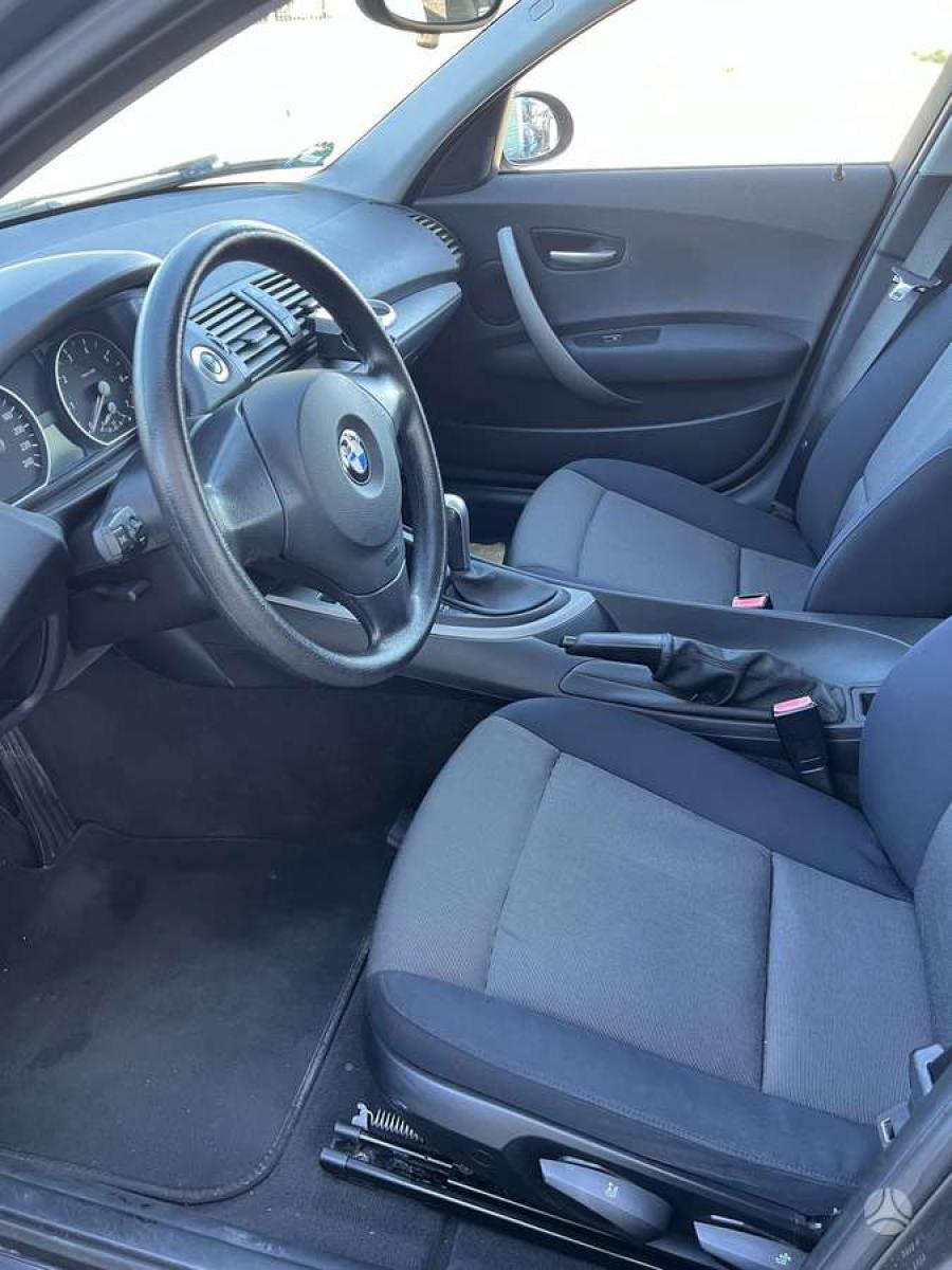 Pelēks BMW 118 2005 Radviliškis, ar dzinēja tilpumu 1.80 L un nobraukumu 243 tūkst. km par 2950 €, foto 6 vietnē AUTOMOTO.COM.LV