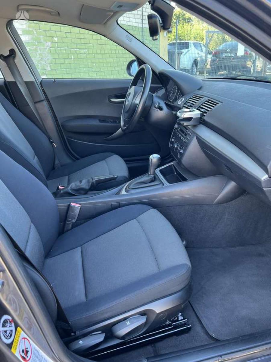Pelēks BMW 118 2005 Radviliškis, ar dzinēja tilpumu 1.80 L un nobraukumu 243 tūkst. km par 2950 €, foto 7 vietnē AUTOMOTO.COM.LV