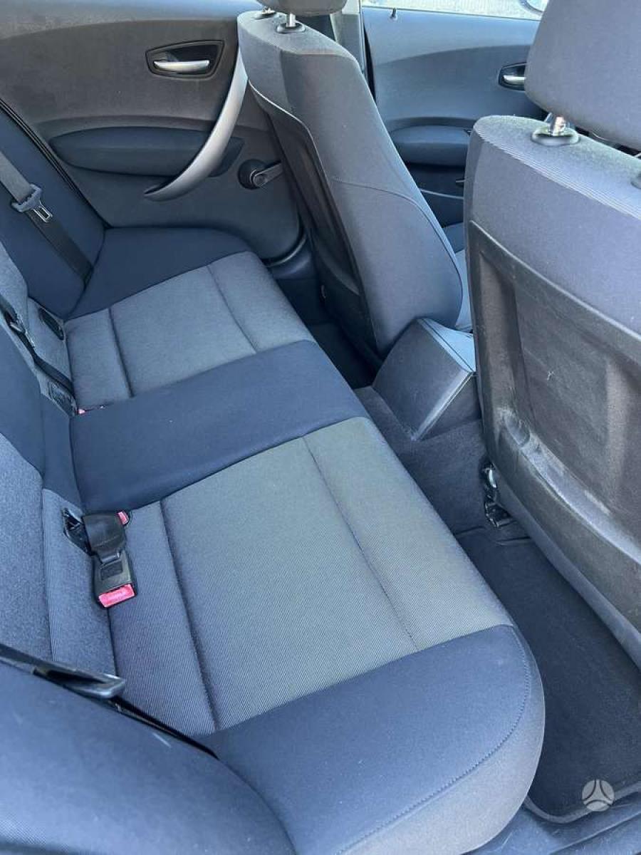 Pelēks BMW 118 2005 Radviliškis, ar dzinēja tilpumu 1.80 L un nobraukumu 243 tūkst. km par 2950 €, foto 8 vietnē AUTOMOTO.COM.LV