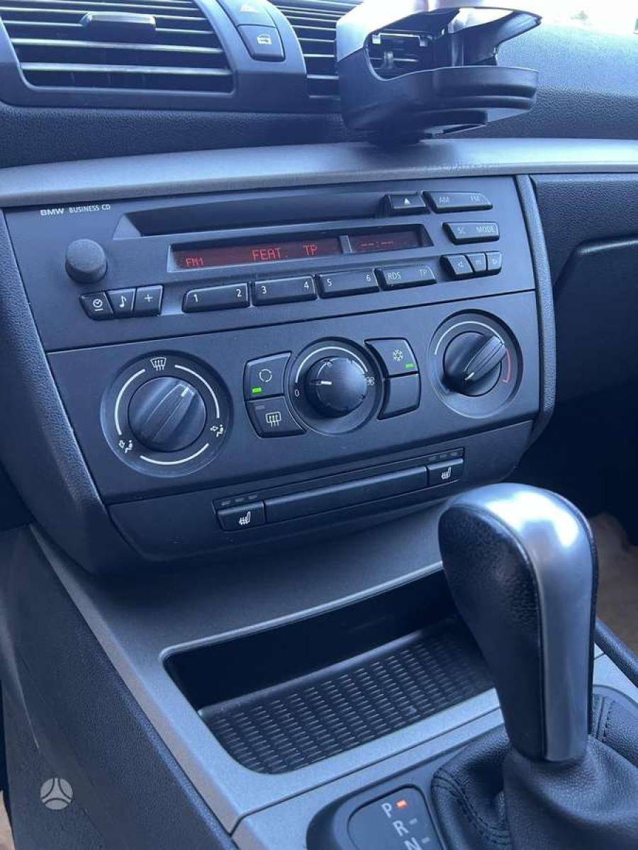 Pelēks BMW 118 2005 Radviliškis, ar dzinēja tilpumu 1.80 L un nobraukumu 243 tūkst. km par 2950 €, foto 14 vietnē AUTOMOTO.COM.LV