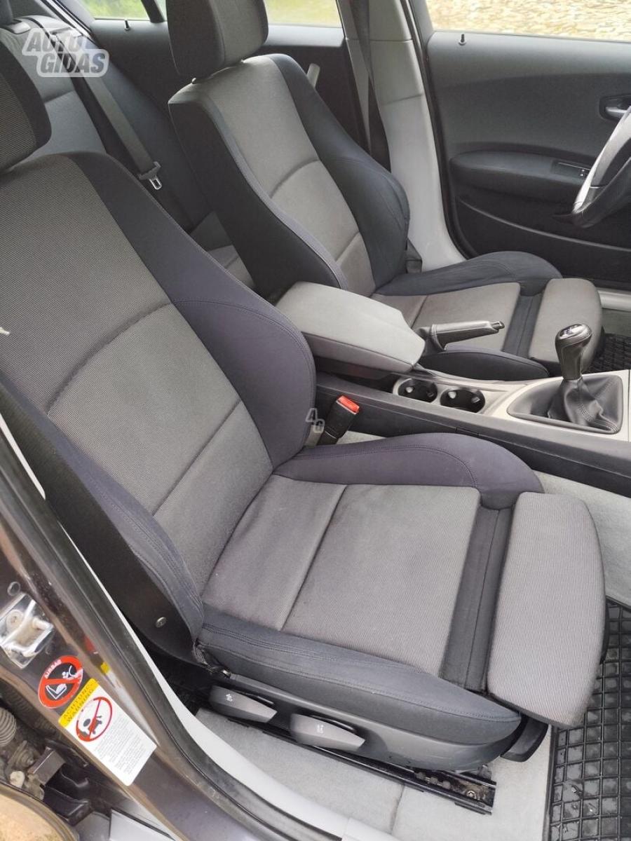 Pelēks BMW 118 2005 Telšiai, ar dzinēja tilpumu 2.00 L un nobraukumu 308 tūkst. km par 1999 €, foto 11 vietnē AUTOMOTO.COM.LV