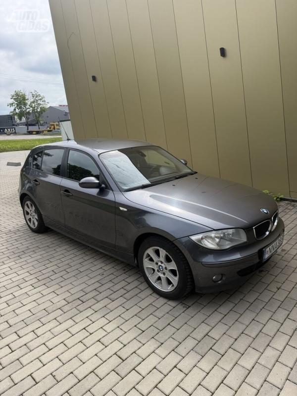 Pelēks BMW 118 2005 Kauņa, ar dzinēja tilpumu 2.00 L un nobraukumu 352 tūkst. km par 1900 €, foto 3 vietnē AUTOMOTO.COM.LV