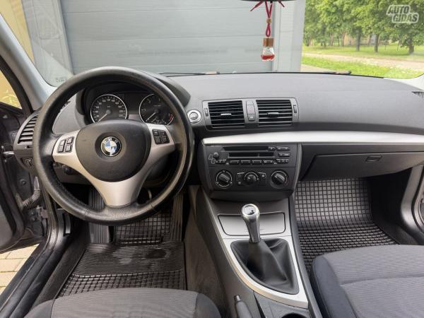 Pelēks BMW 118 2005 Kauņa, ar dzinēja tilpumu 2.00 L un nobraukumu 352 tūkst. km par 1900 €, foto 10 vietnē AUTOMOTO.COM.LV