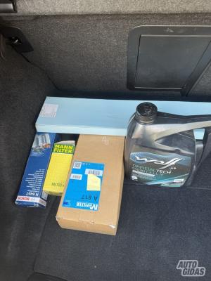 Pelēks BMW 118 2005 Kauņa, ar dzinēja tilpumu 2.00 L un nobraukumu 352 tūkst. km par 1900 €, foto 15 vietnē AUTOMOTO.COM.LV