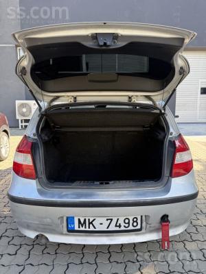 Pelēks BMW 118 2005 Rīga, ar dzinēja tilpumu 2.00 L un nobraukumu 278 tūkst. km par 1900 €, foto 9 vietnē AUTOMOTO.COM.LV