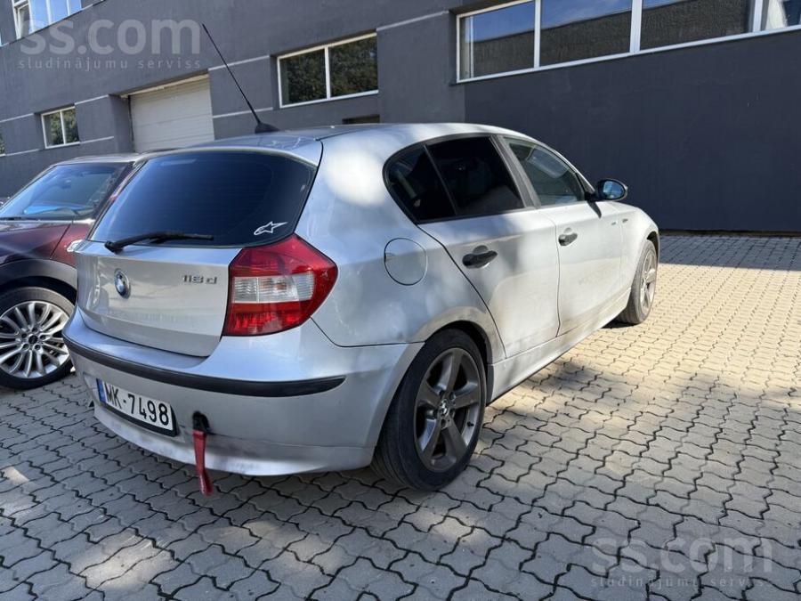 Pelēks BMW 118 2005 Rīga, ar dzinēja tilpumu 2.00 L un nobraukumu 278 tūkst. km par 1900 €, foto 5 vietnē AUTOMOTO.COM.LV