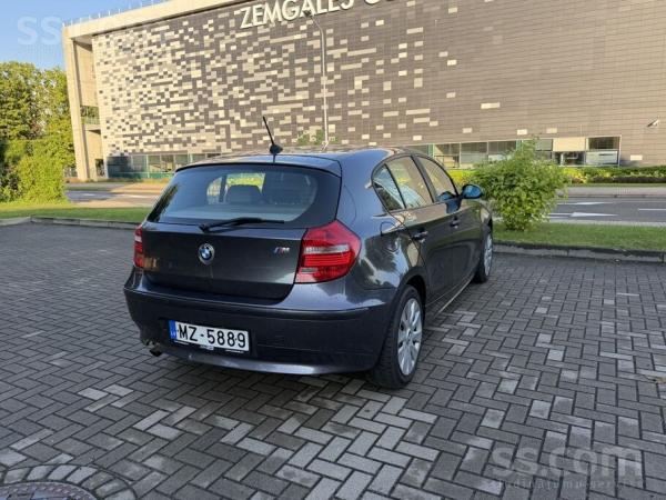 Pelēks BMW 118 2005 Jelgava, ar dzinēja tilpumu 2.00 L un nobraukumu 235 tūkst. km par 2750 €, foto 4 vietnē AUTOMOTO.COM.LV